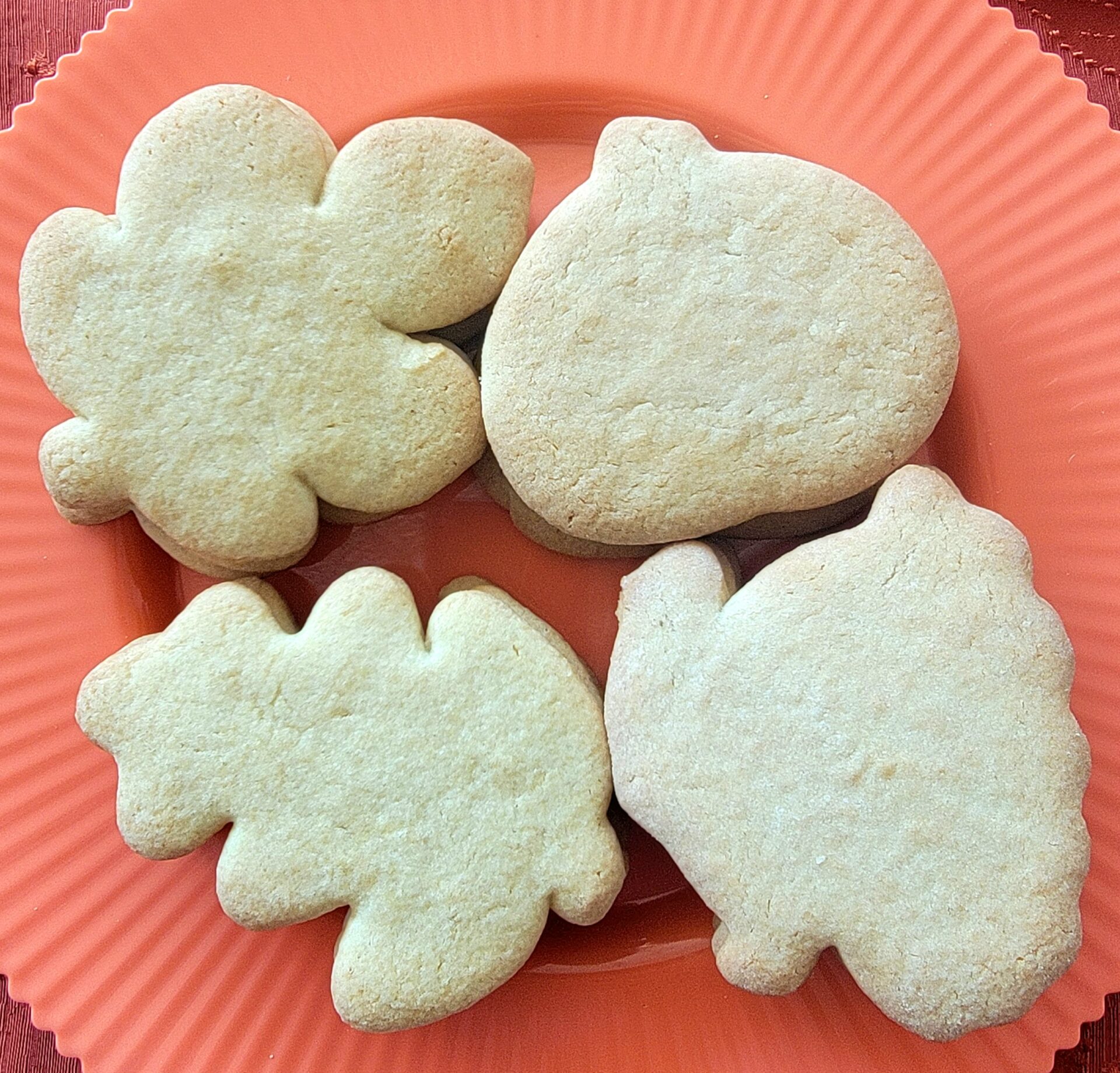 Uniced Sugar Cookie Seasonal Cutouts (one dozen) - Simple Simon Bakery